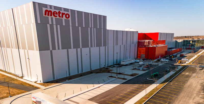 Metro inaugure son centre de distribution automatisé à Terrebonne ...